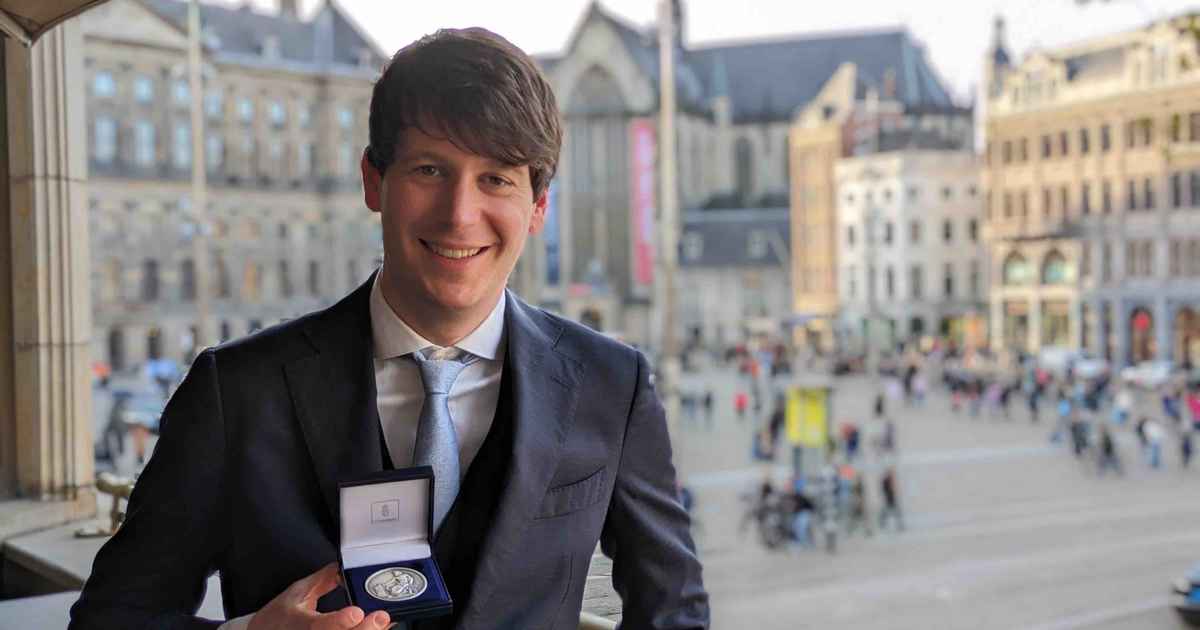 Harrie Oosterhuis received Andreas Bonn medal - Informatics Institute ...