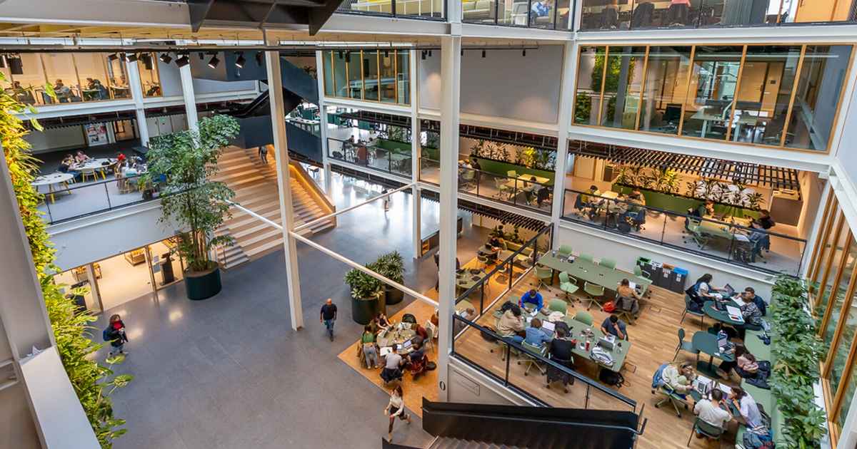 Education - Informatics Institute - University of Amsterdam