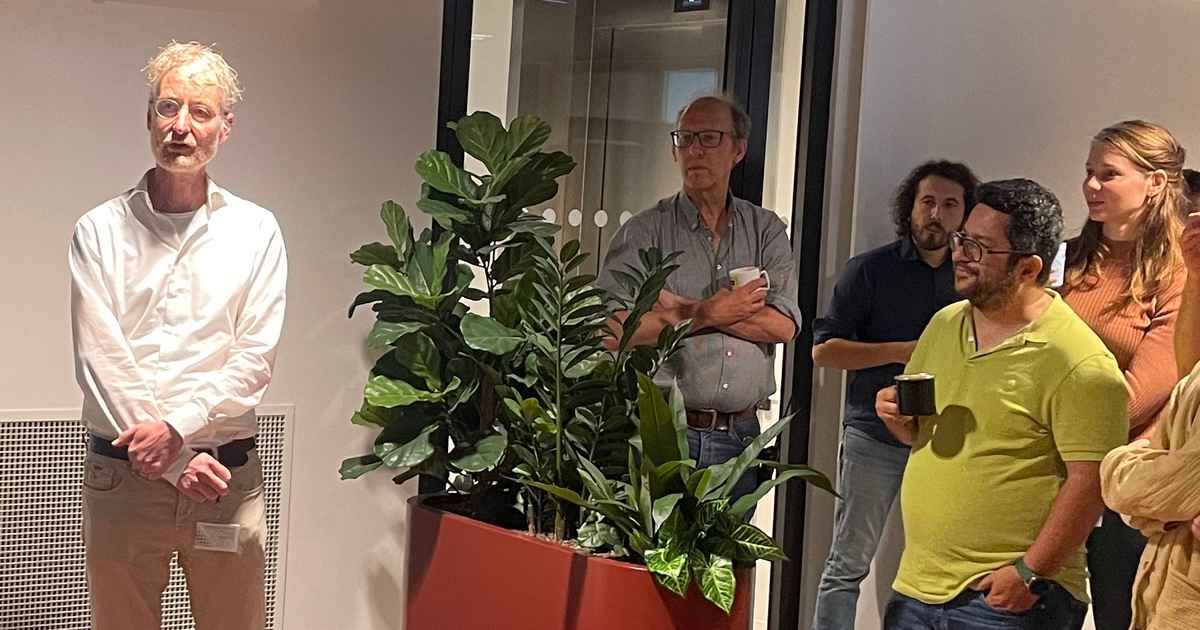 Pitch from new tenant CuspAI in LAB42 - Informatics Institute ...